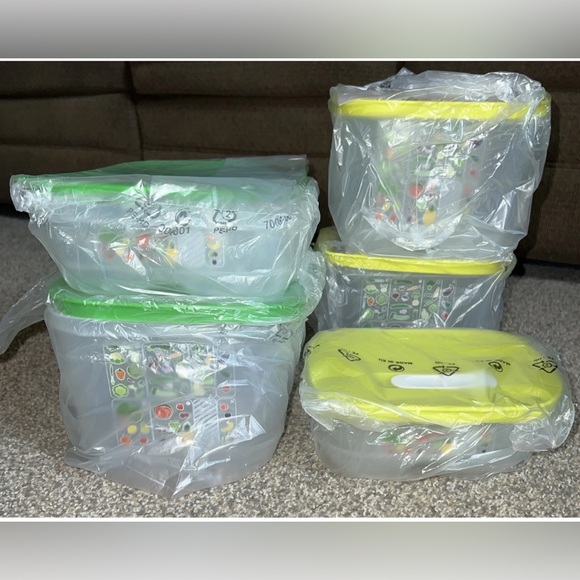 Tupperware | Kitchen | Tupperware Fridgesmart Containers Set | Poshmark
